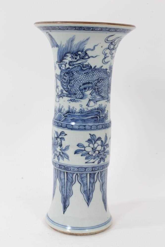 Lot 297 - Transitional style Chinese vase