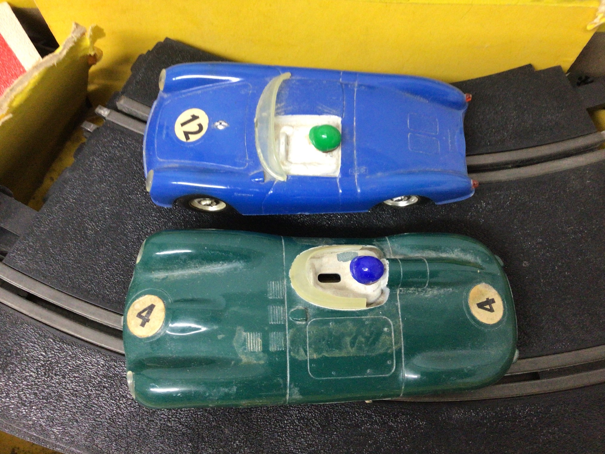 Lot 1819 - Tri ang Scalextric set with Jaguar D type