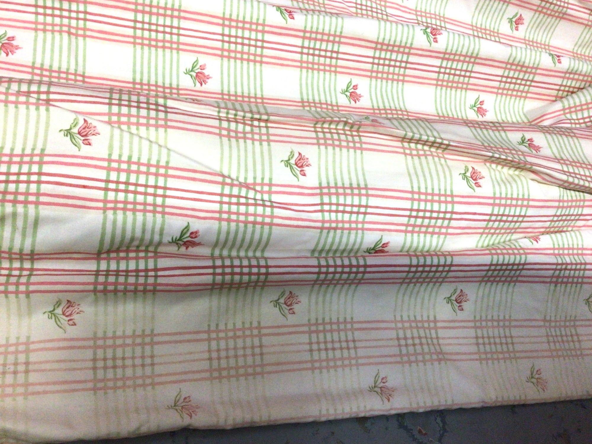 Lot 1440 - Jane Churchill pair of pink and green check