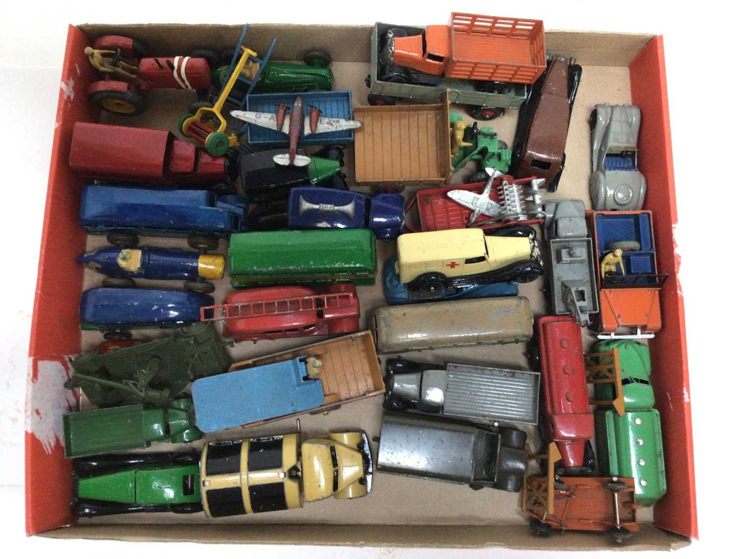 Lot 1802 - Die cast unboxed selection of early Dinky