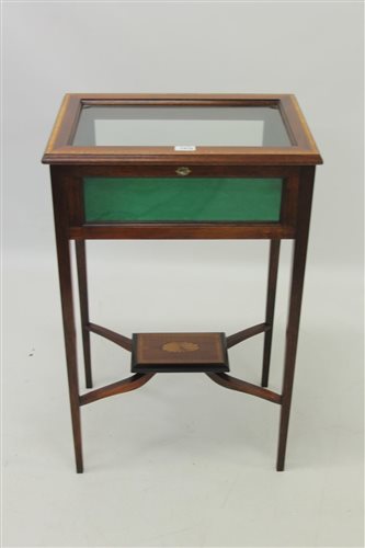 Lot 1474 - Edwardian-style inlaid mahogany display