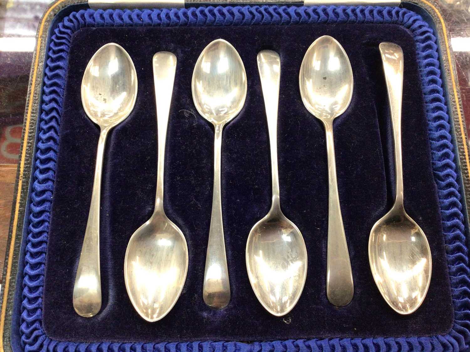Lot 651 - Set of six silver teaspoons in fitted case