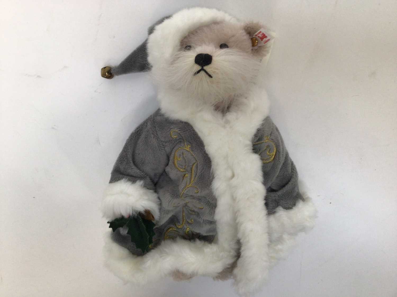 Lot 1893 - Steiff 2016 Christmas bear 021671, boxed