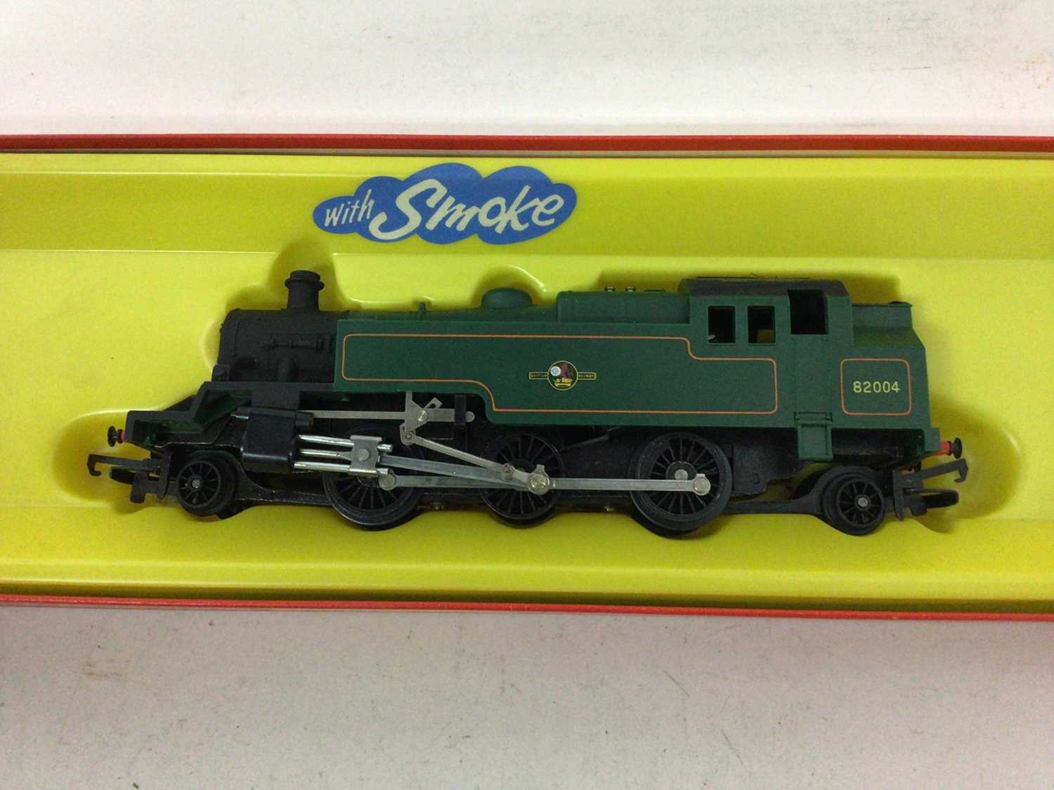 Lot 1863 - Railway Triang Hornby 00 gauge Evening Star