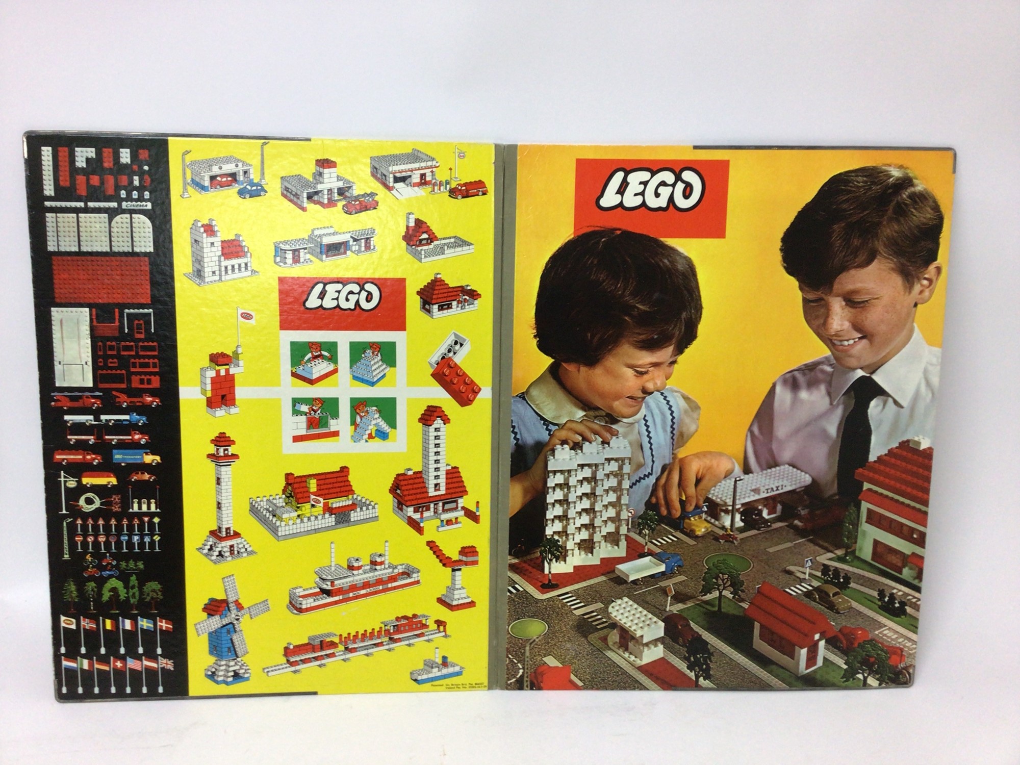 Lot 1924 - Lego 810 construction set in original box