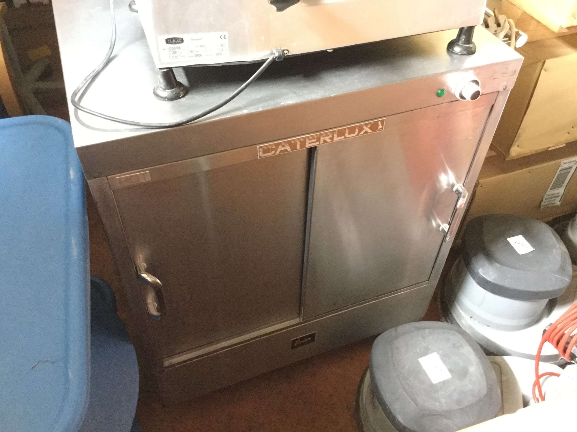 Lot 8 - CATERLUX catering hot cabinet