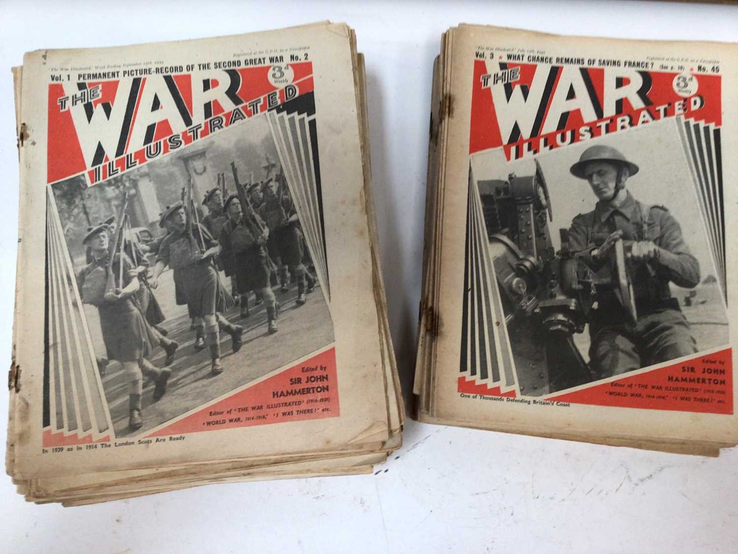 Lot 748 - Large group of First and Second World War