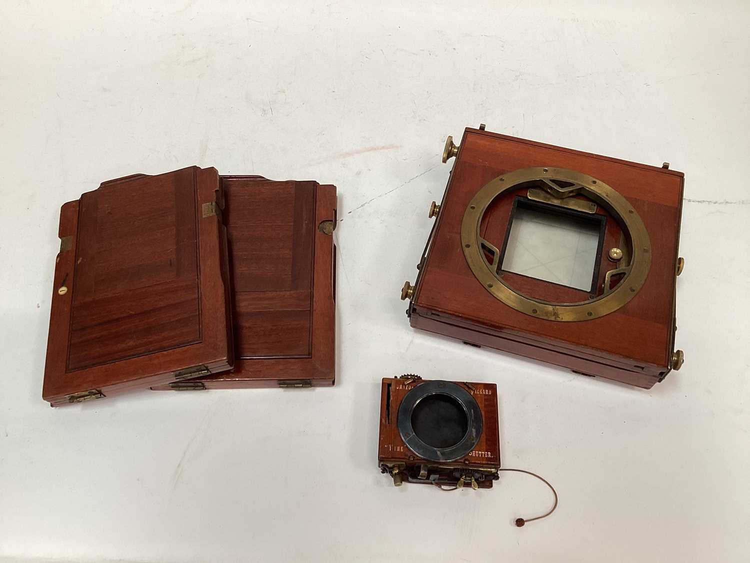 Lot 2356 - Thornton Pickard half plate camera with
