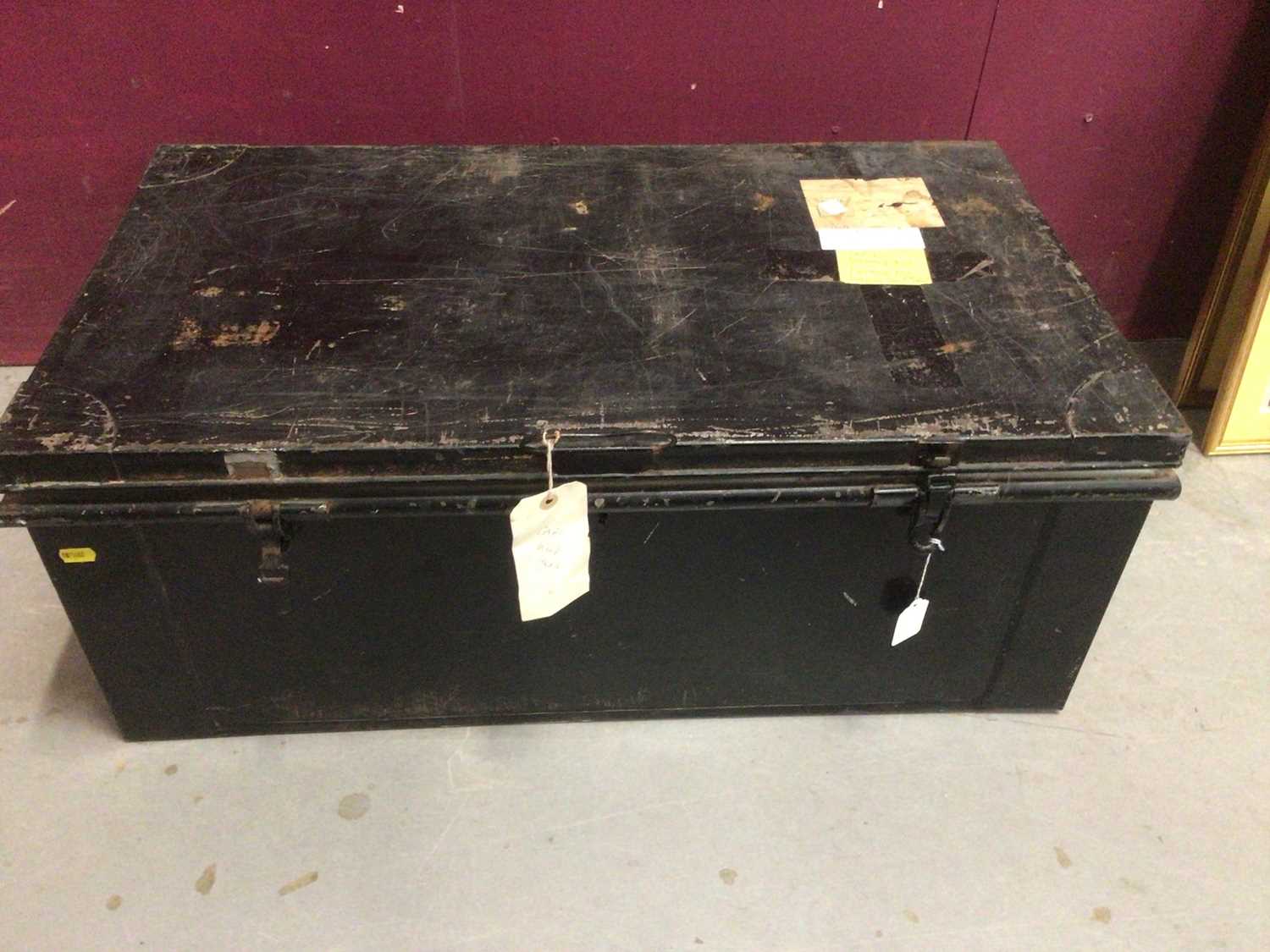 Lot 2119 - A large metal trunk containing a Chinese