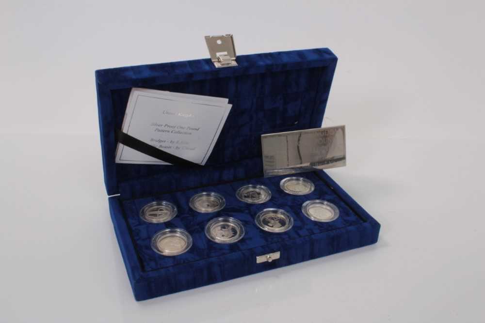 Lot 492 - G.B. - Royal Mint silver proof one pound