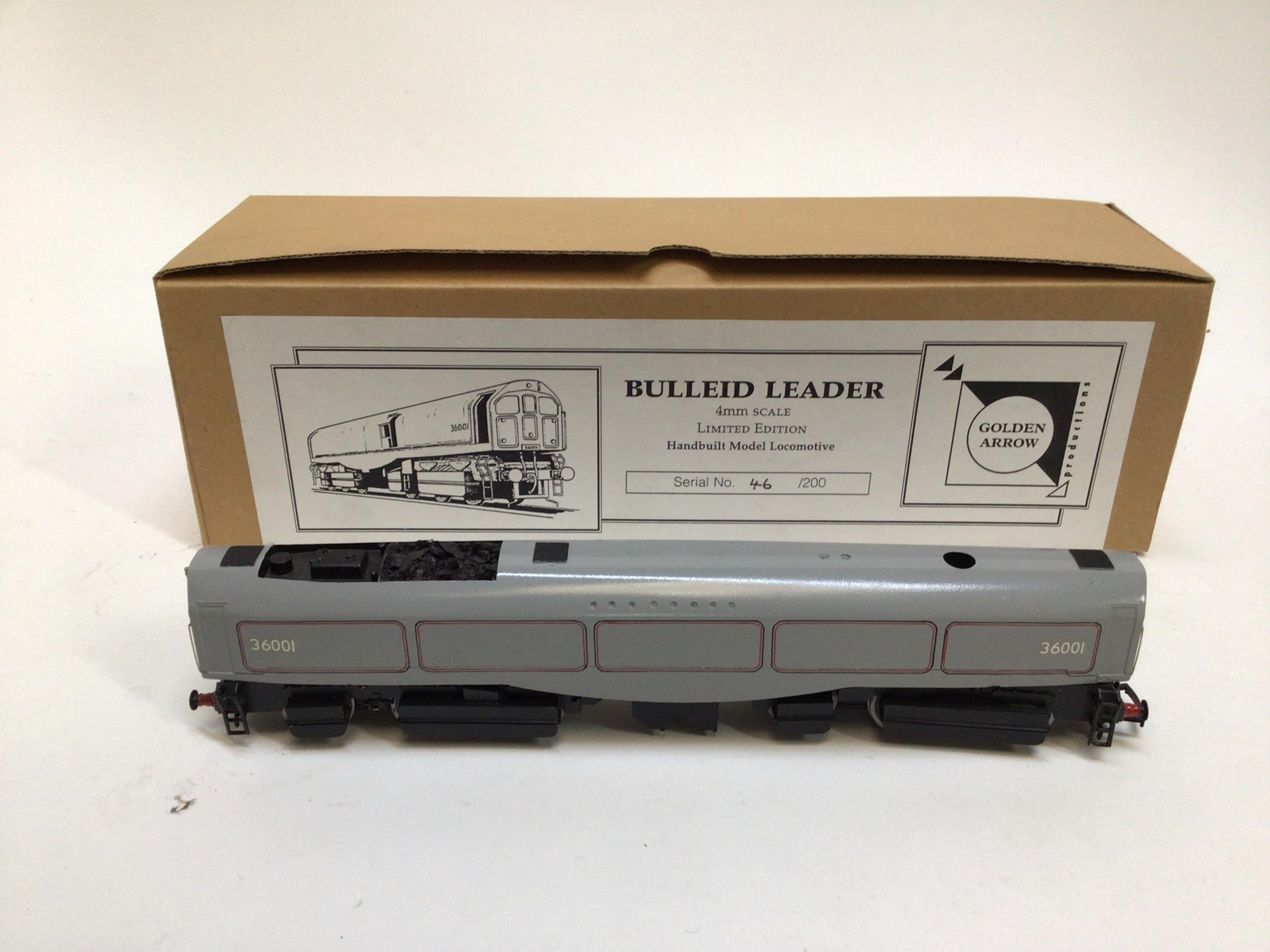 Lot 35 - Railway OO Gauge selection including Hornby