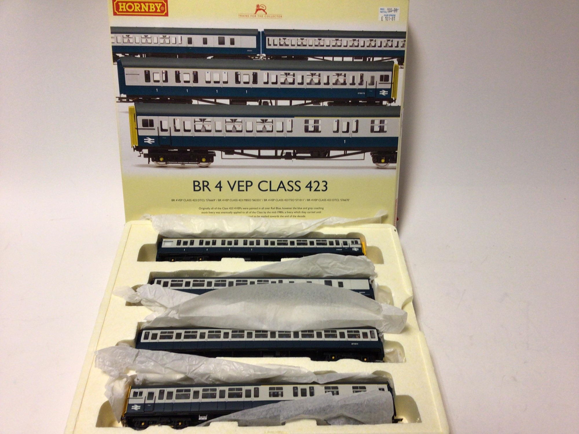 Lot 75 - Hornby OO gauge BR 4 VEP Class 423 Train Pack