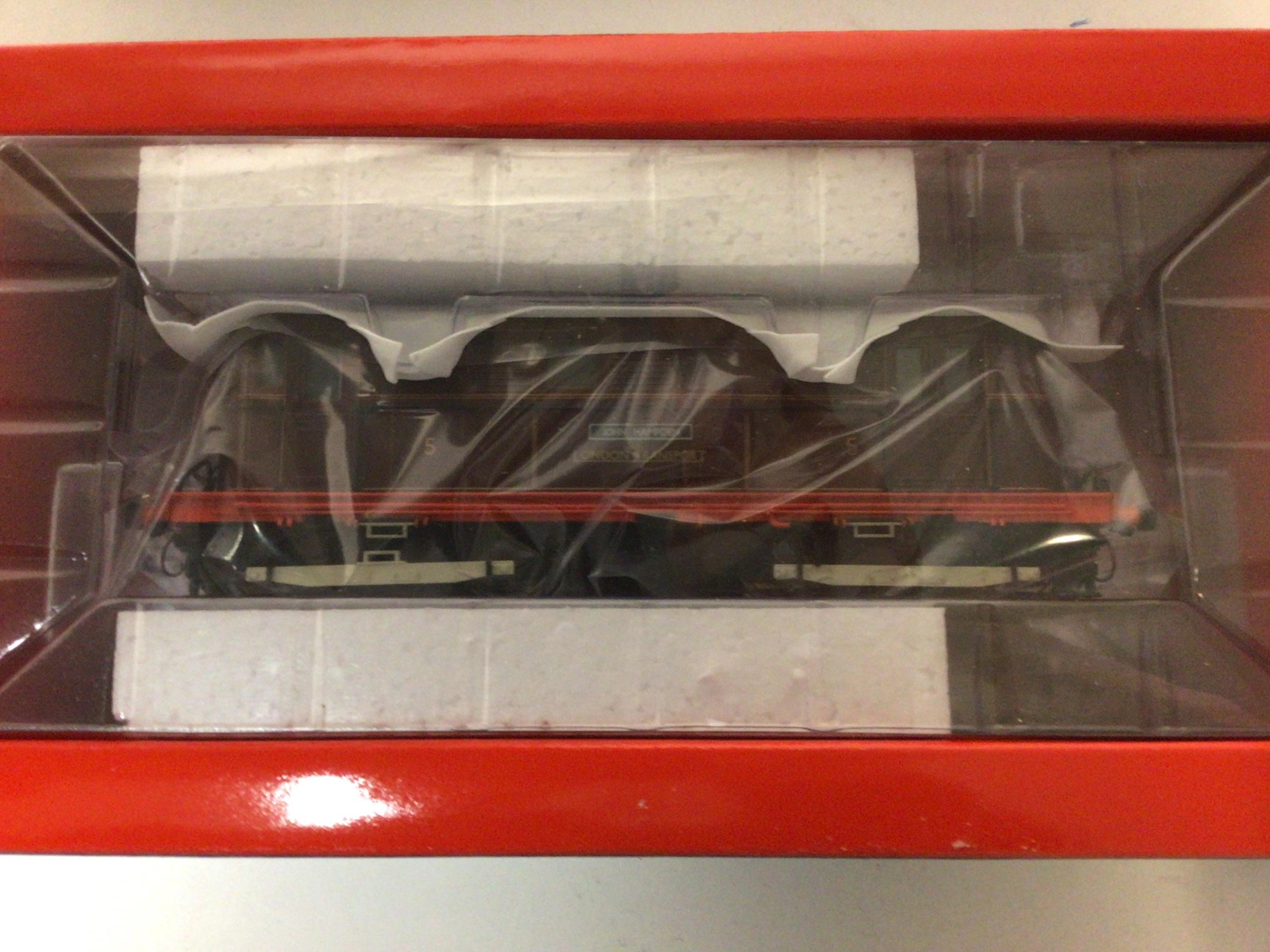 Lot 175 - Heljan OO gauge Metropolitan BoBo 12 LT