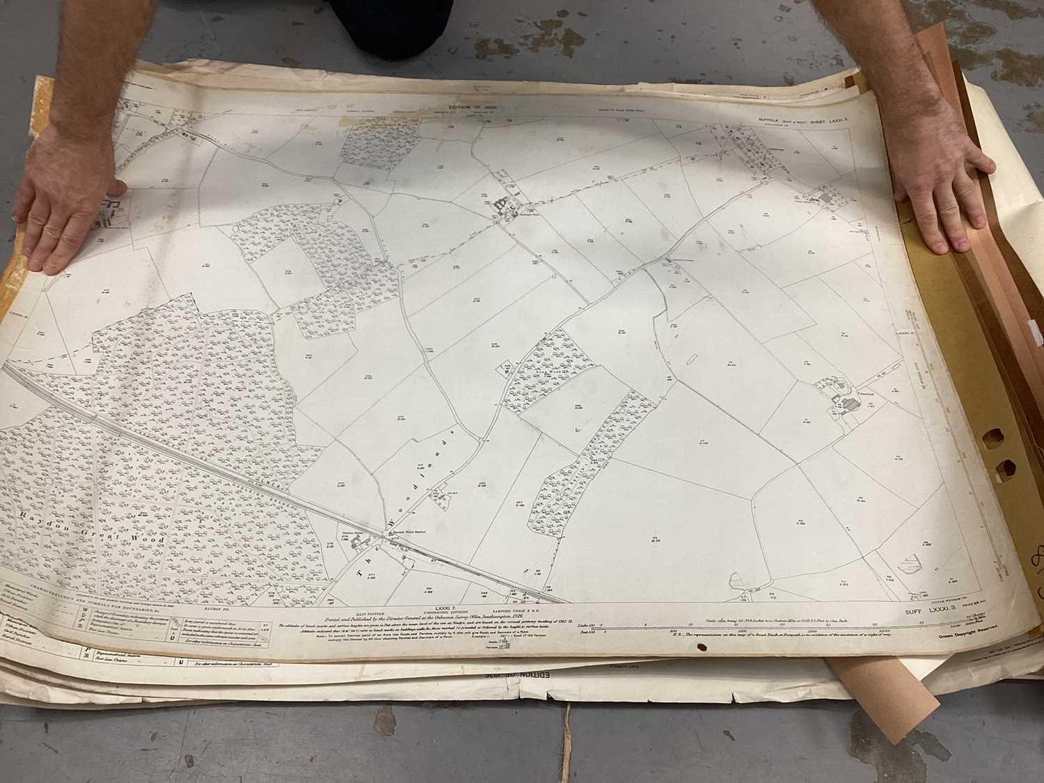Lot 593 - Selection of 1920s maps