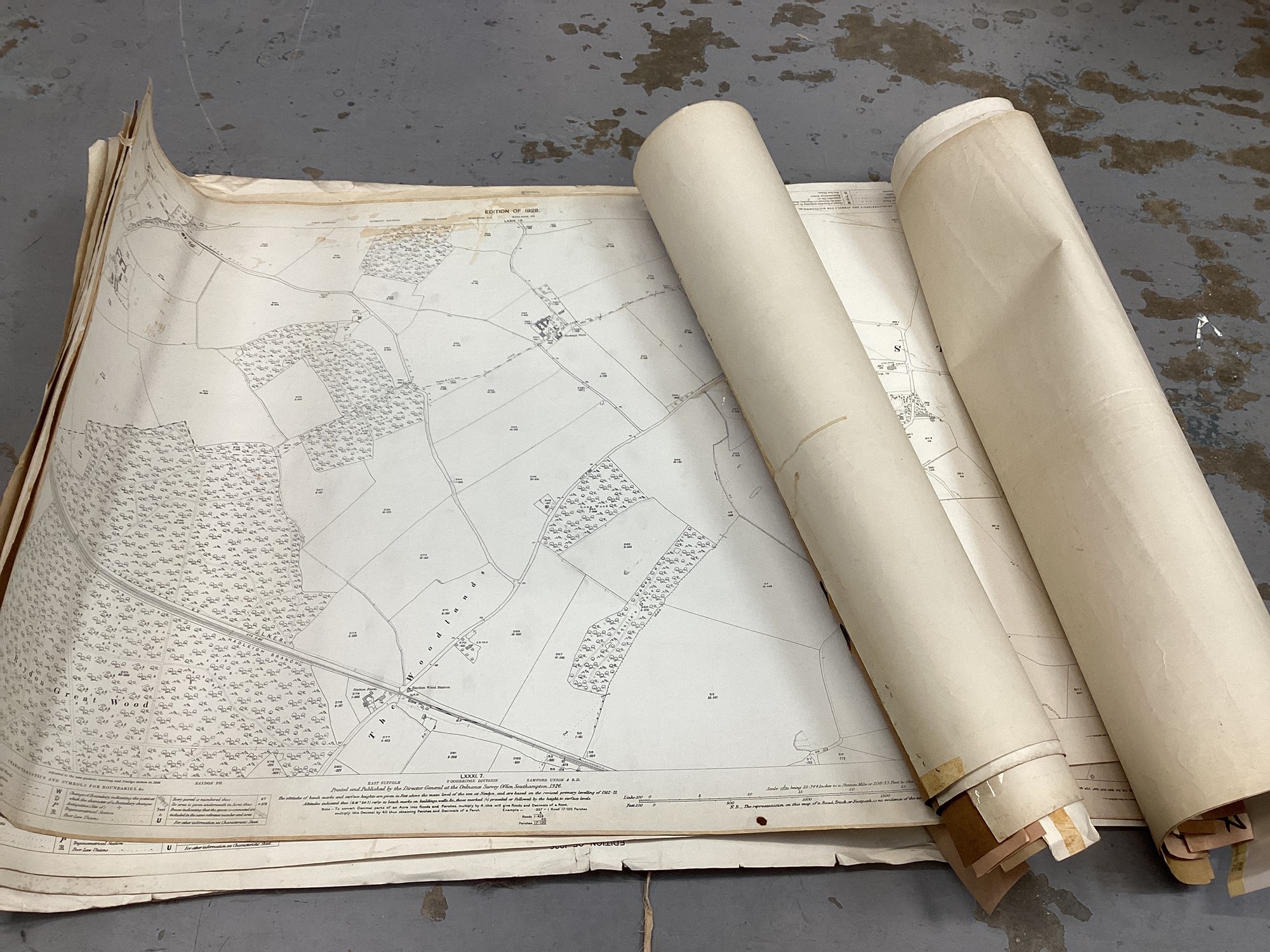 Lot 593 - Selection of 1920s maps