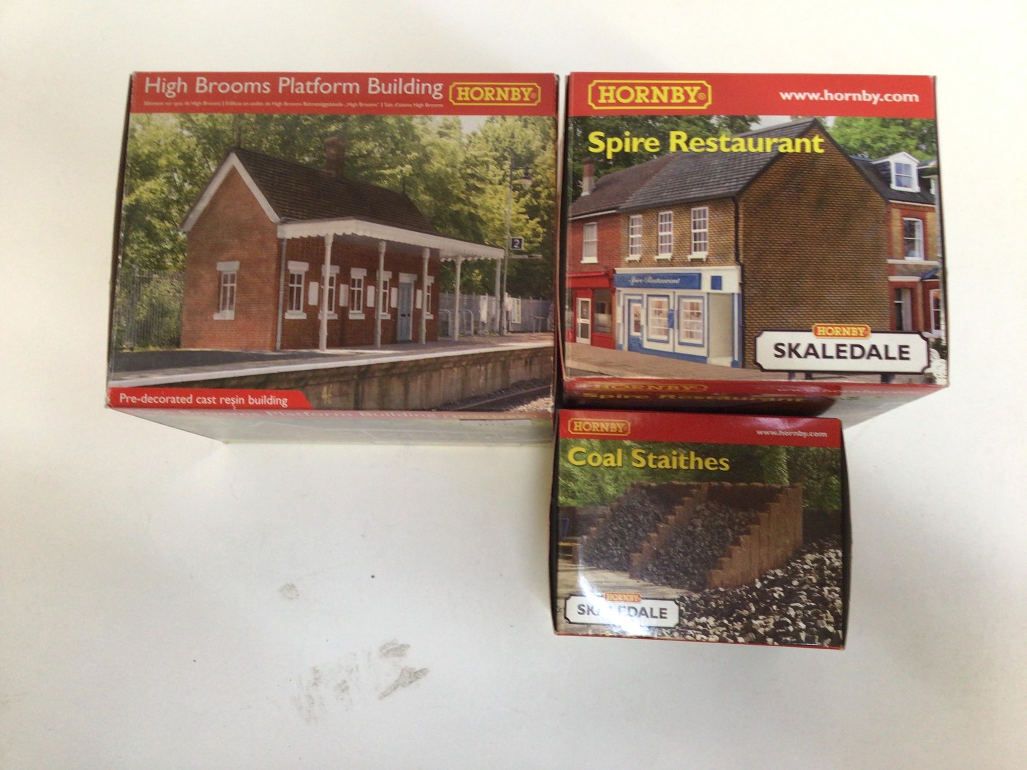 Lot 251 - Hornby OO gauge Skaledale selection of boxed