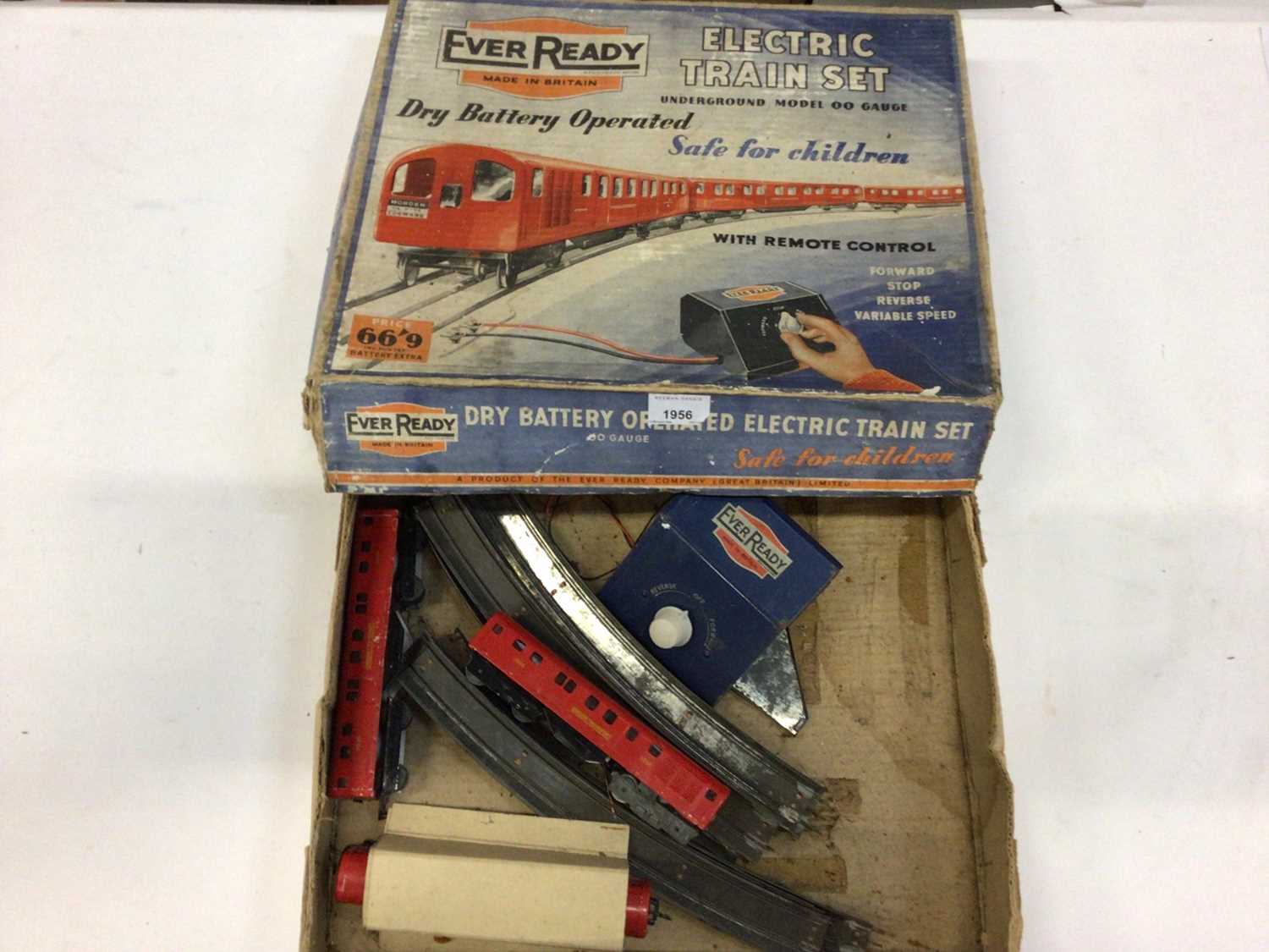 Lot 1956 - Ever Ready underground train set together
