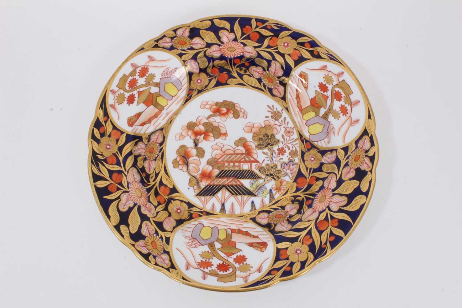 Lot 259 - Spode plate, in Imari style, circa 1815