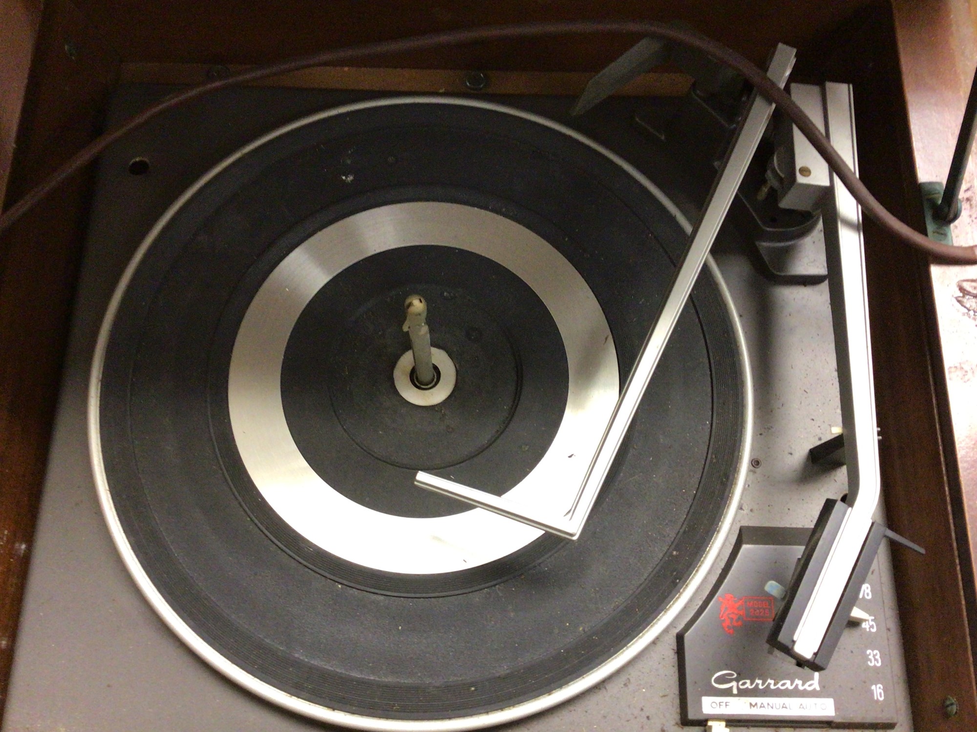 Lot 252 - Vintage Garrard PYE record player in wooden