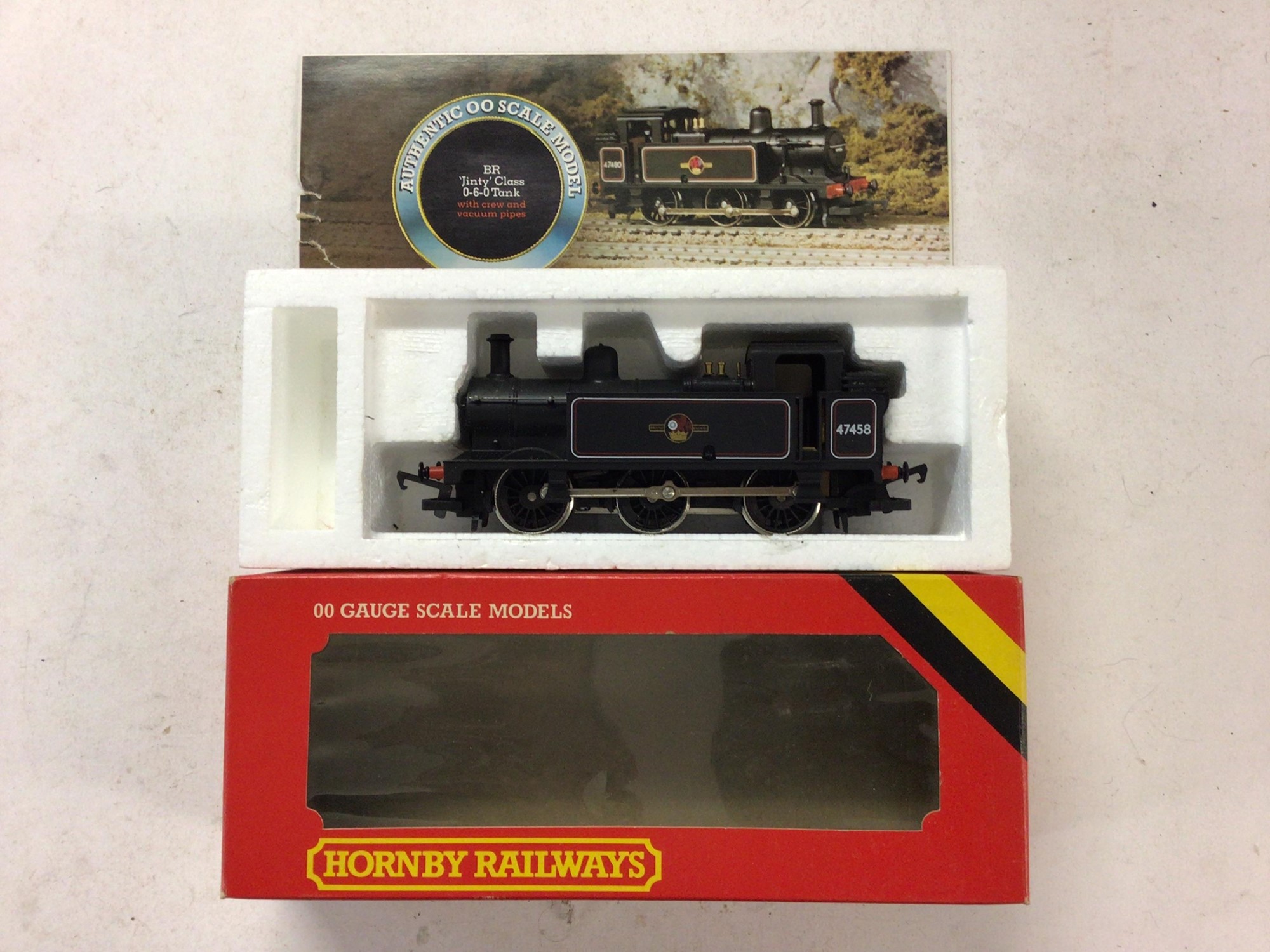 Lot 60 - Hornby OO gauge locomotives LNER green 0-6-0