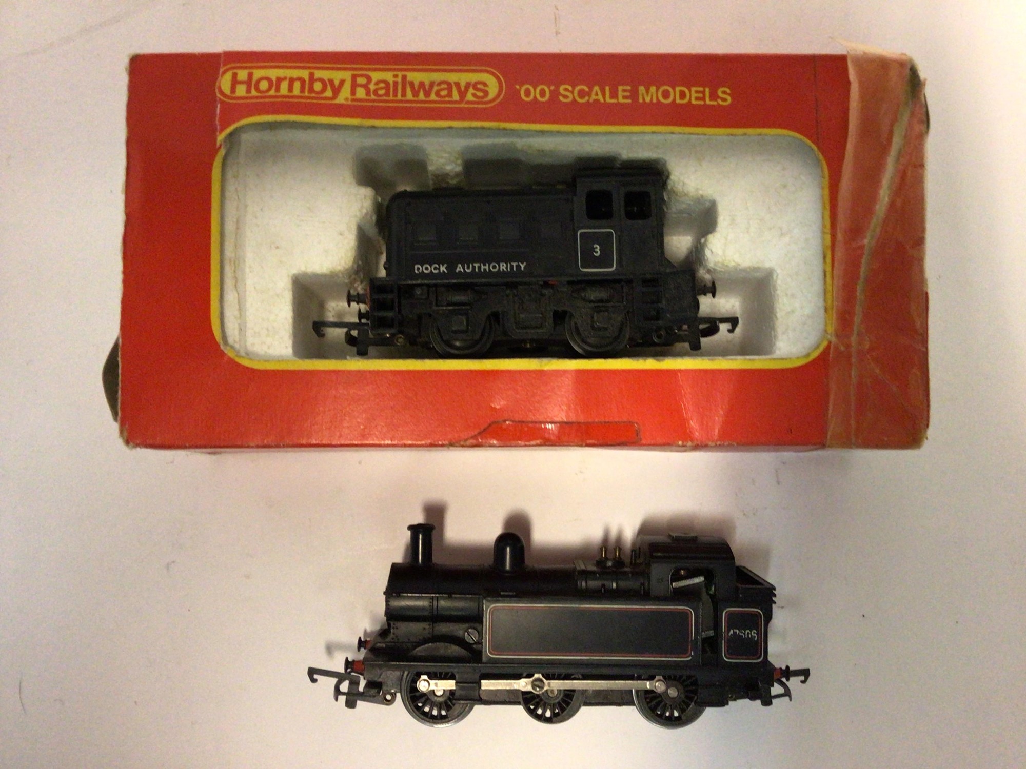 Lot 183 - Railway OO gauge selection including Hornby
