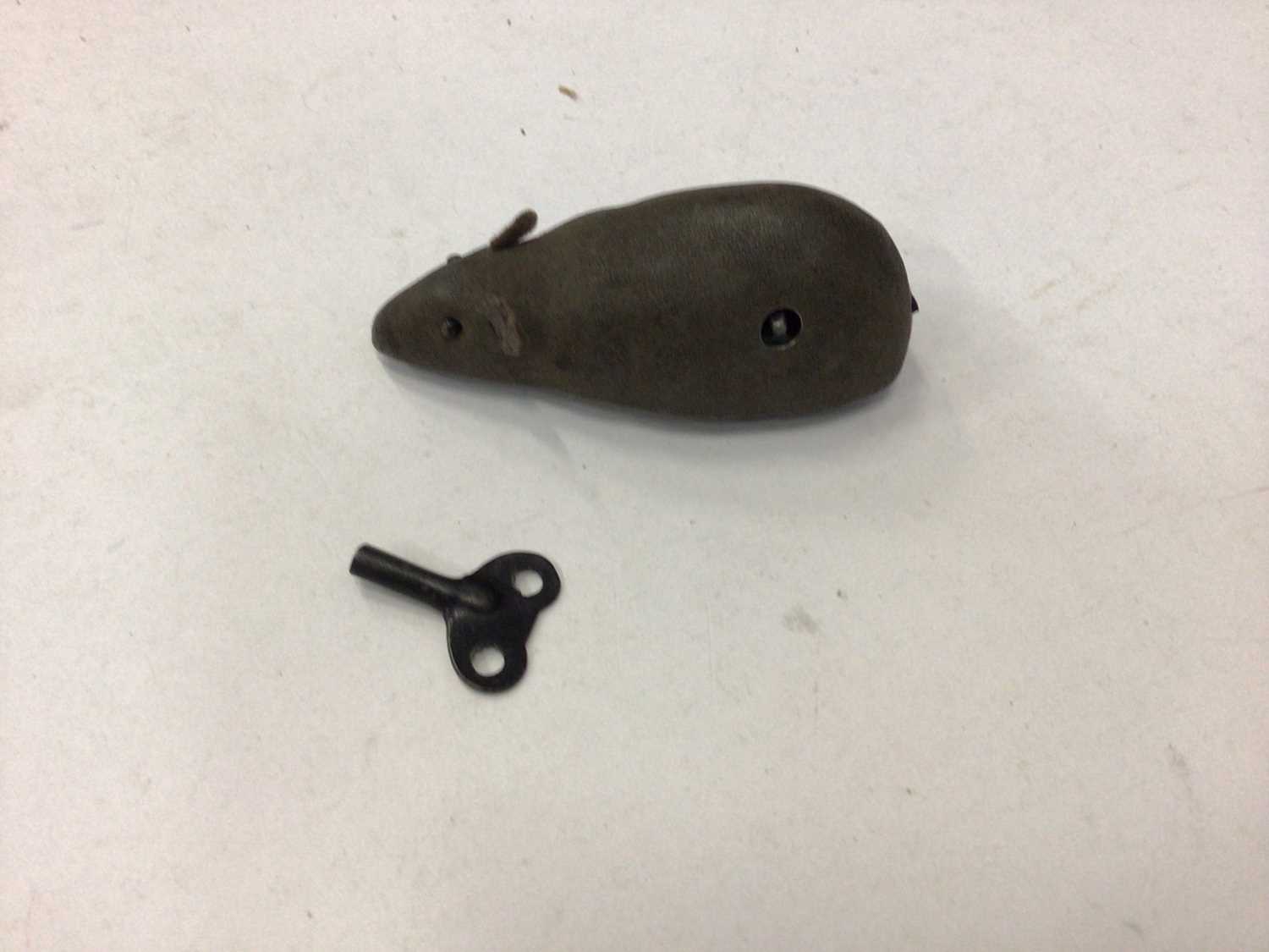 Lot 1992 - Schuco tinplate clockwork mouse with key.