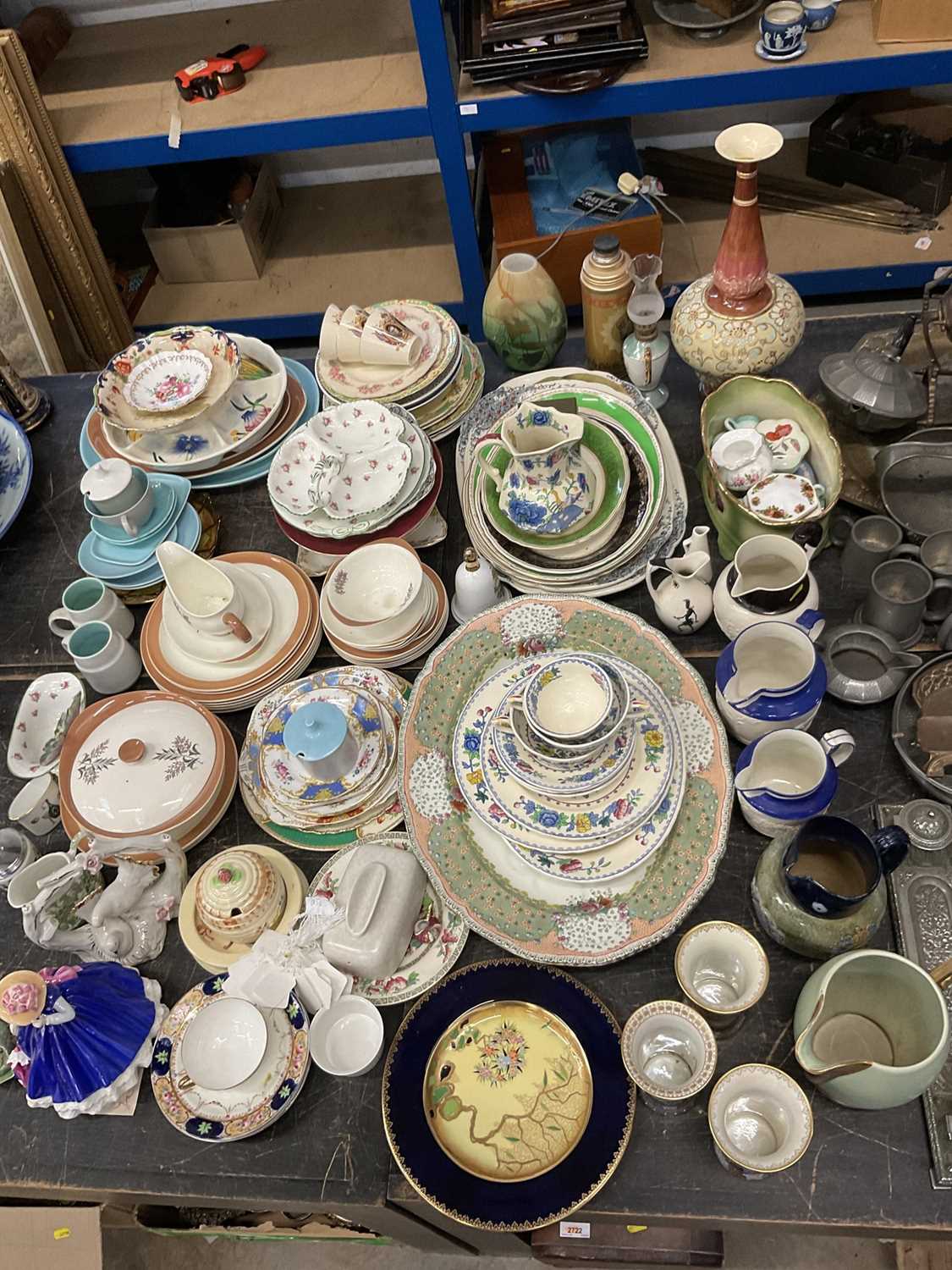Lot 174 - Large quantity of ceramics to include