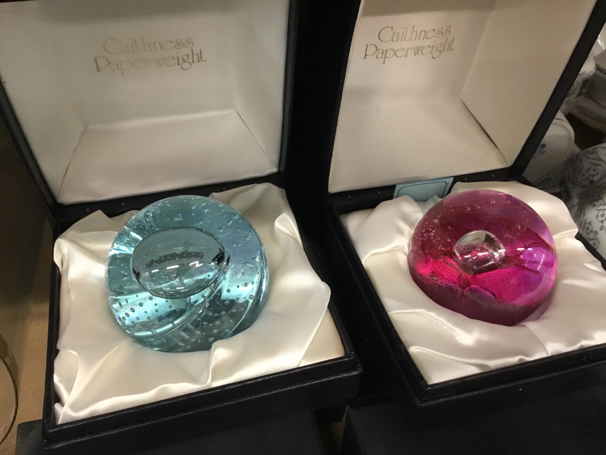 Lot 622 - Collection of 16 Caithness glass limited