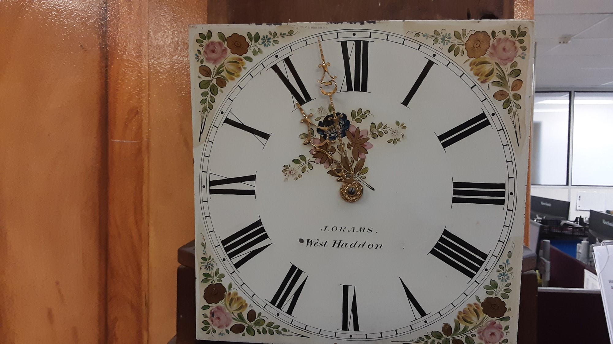 Lot 1041 - Nineteenth century 30 hour longcase clock