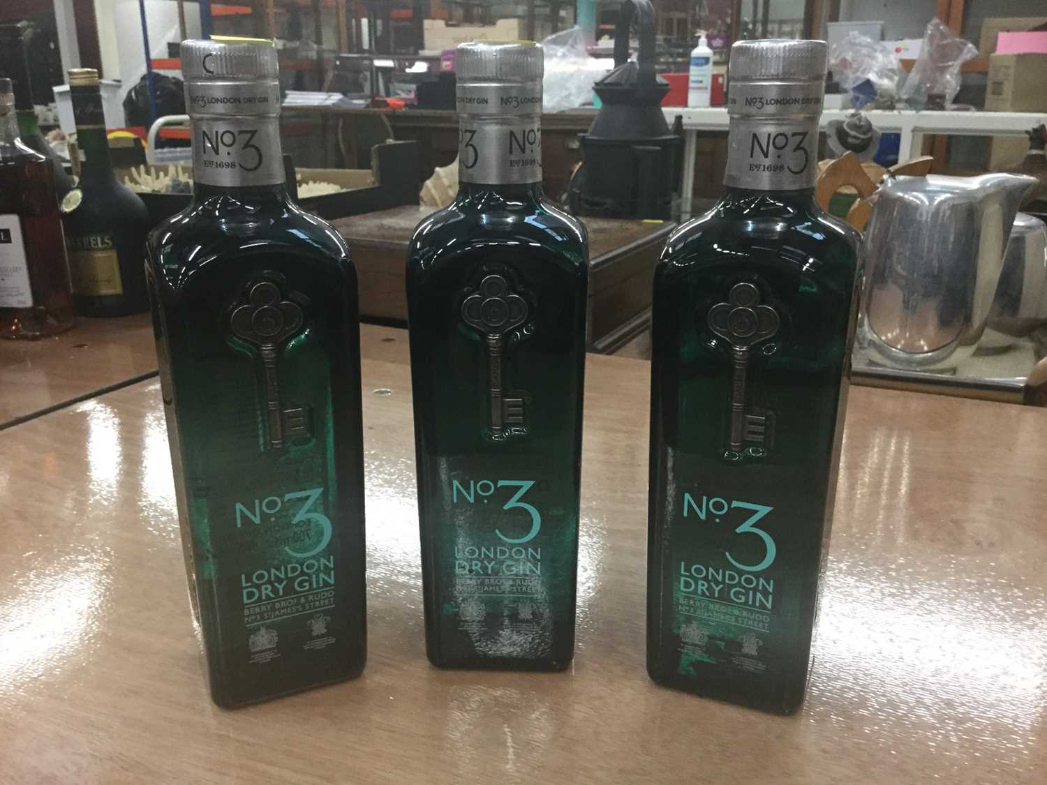 Lot 453 - Gin- three 700ml bottles of No. 3 London Dry