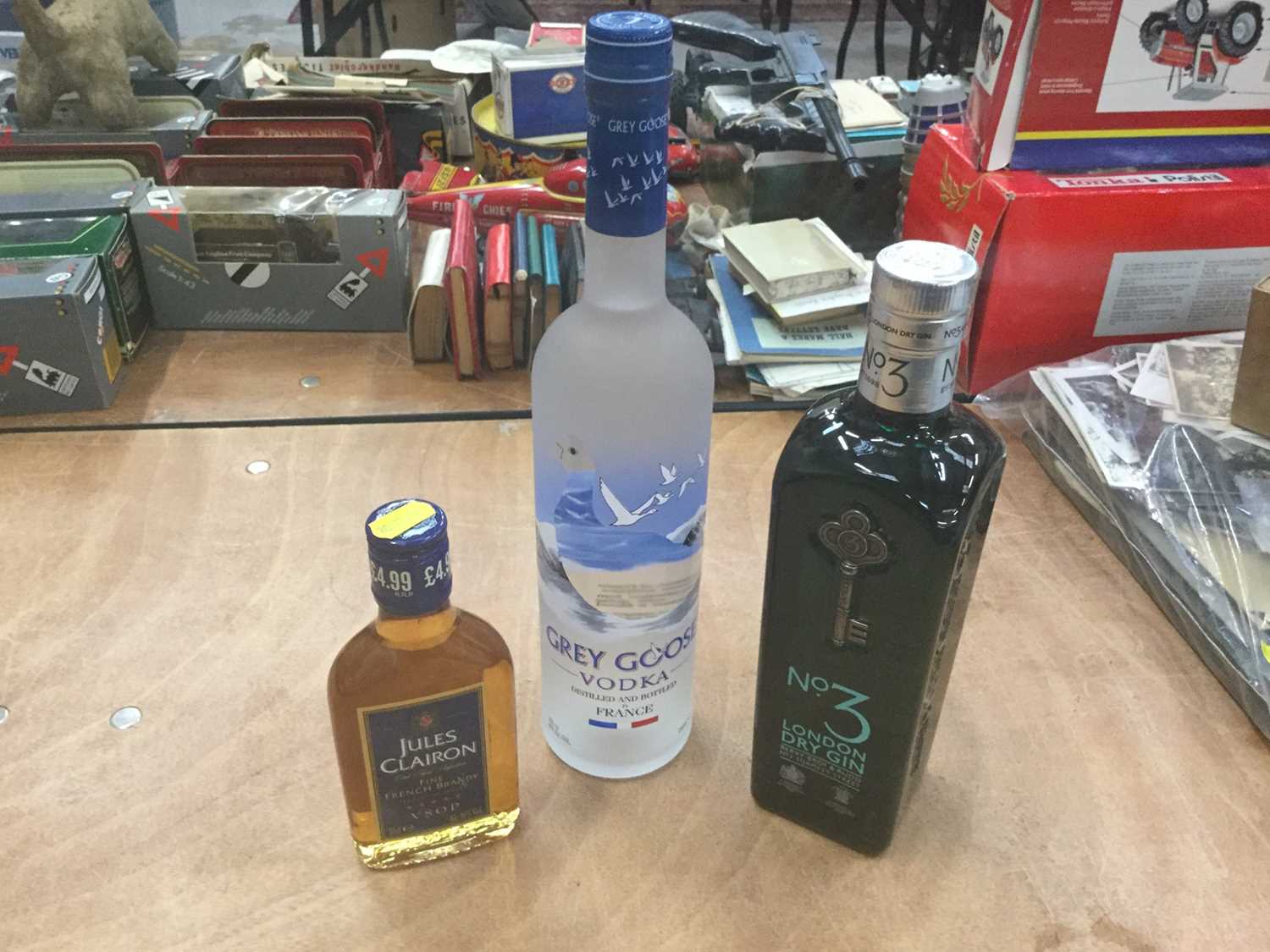 Lot 458 - Spirits- one 700ml bottle of No. 3 London