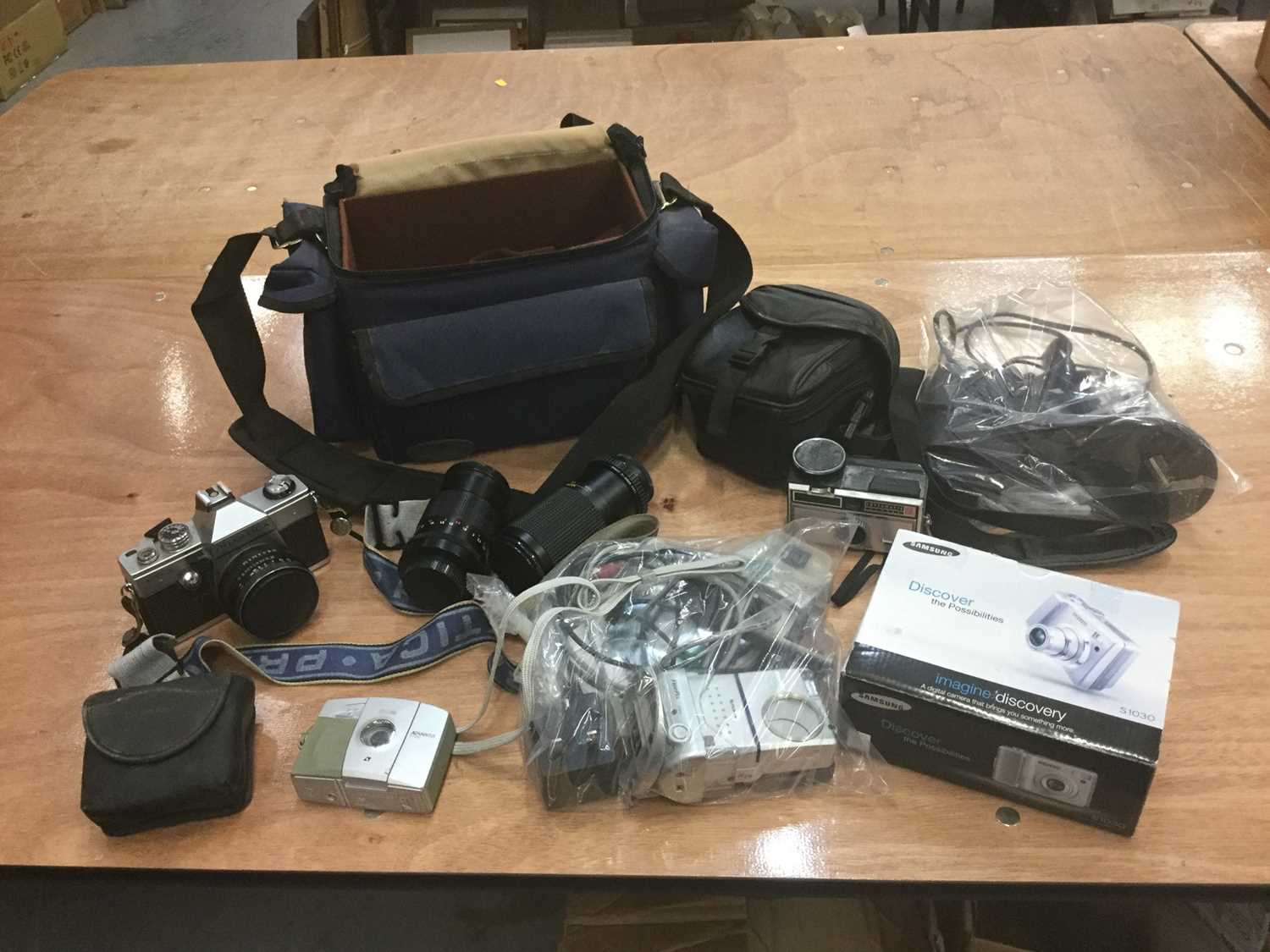 Lot 507 - Praktica MTL 3 camera, two lenses and other