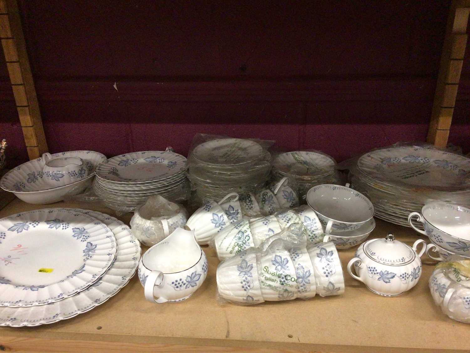 Lot 674 - Susie Cooper Blue Vine dinner and tea ware,