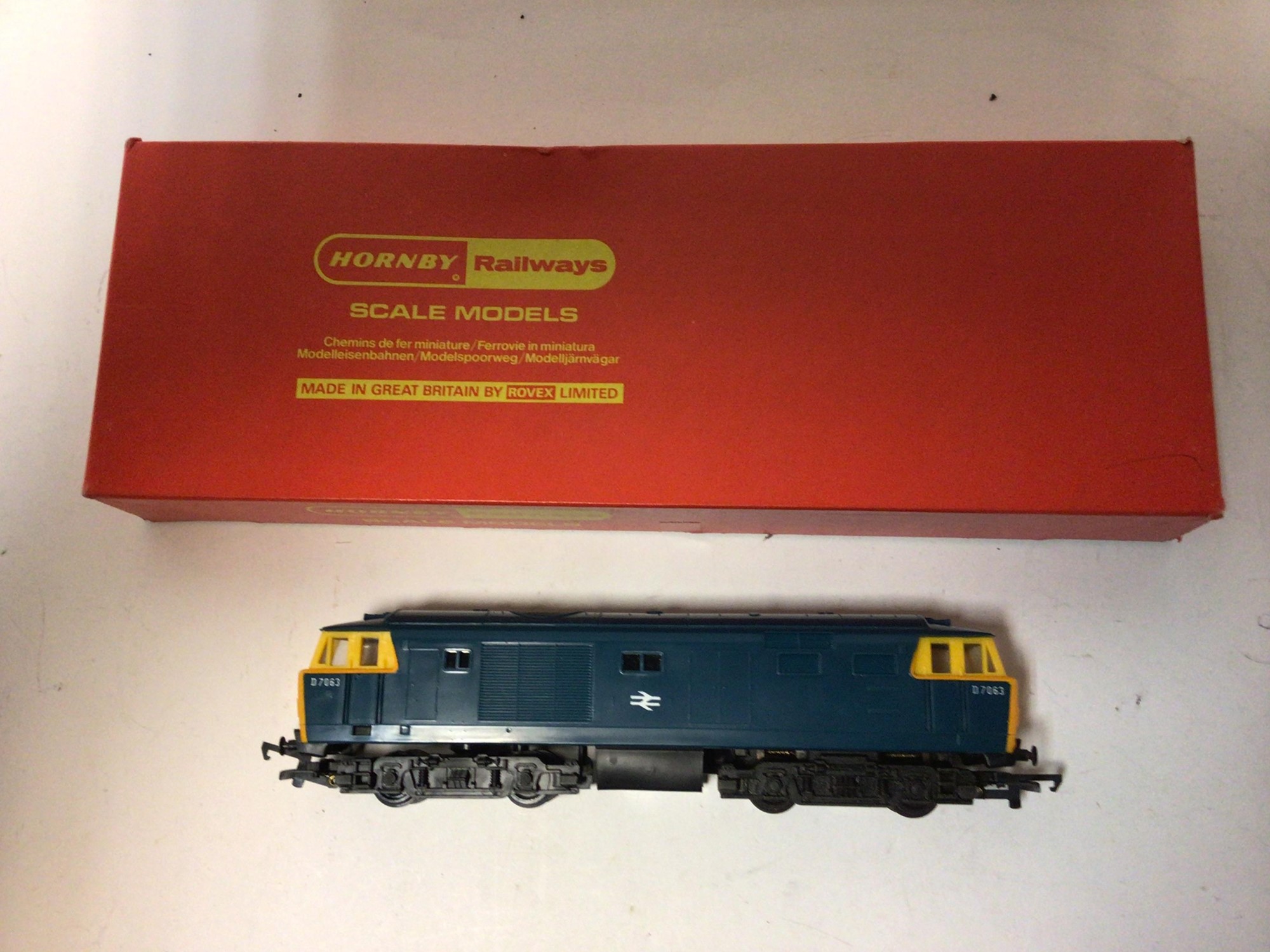 Lot 213 - Rovex Hornby OO gauge locomotives including