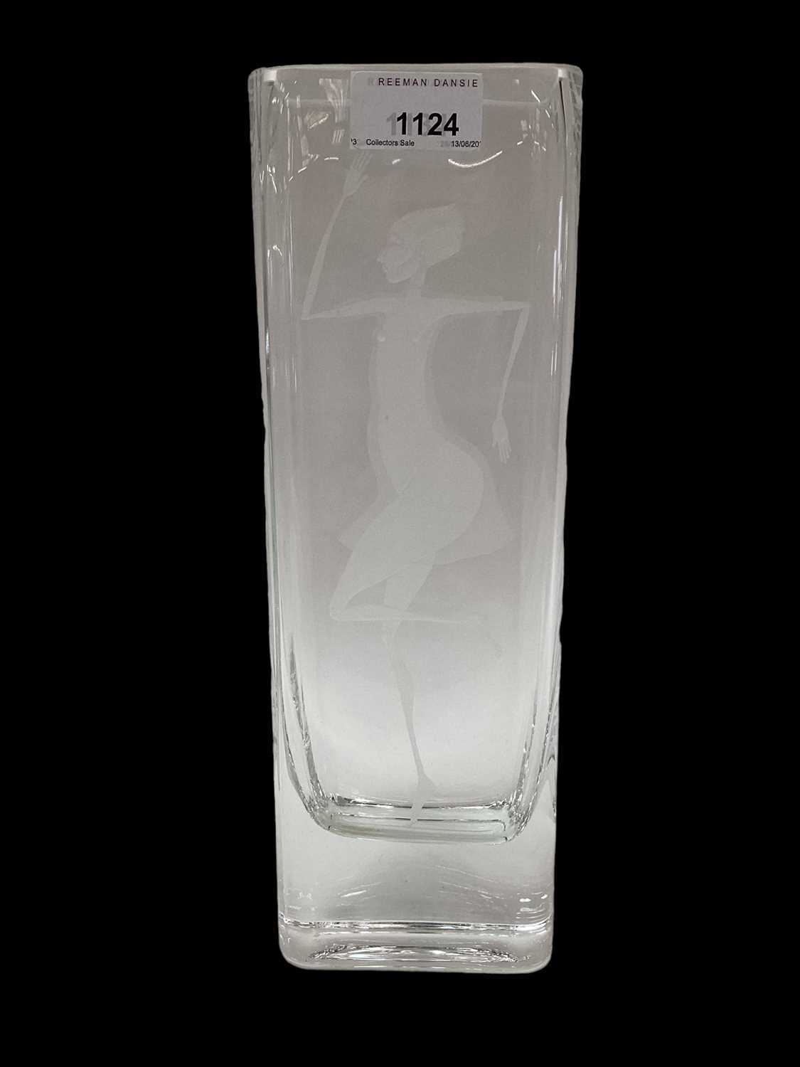 Lot 1175 - Nancy Sutcliffe contemporary art glass vase