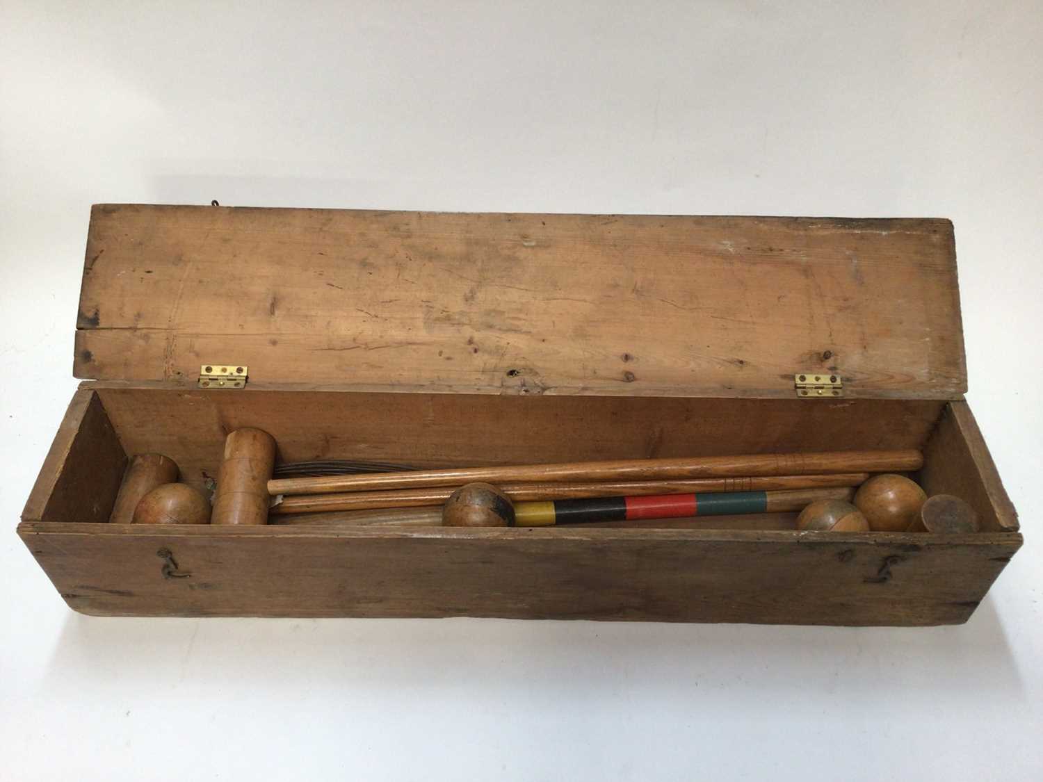 Lot 2449 - Children's croquet set in pine box