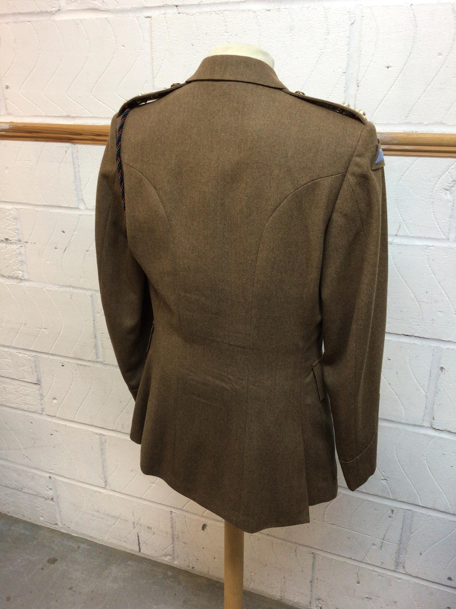Lot 637 - Parachute Regiment No2 Service Dress in