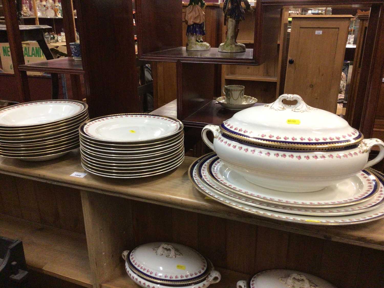 Lot 522 - Booths Silicon China 'Old Repousse' pattern