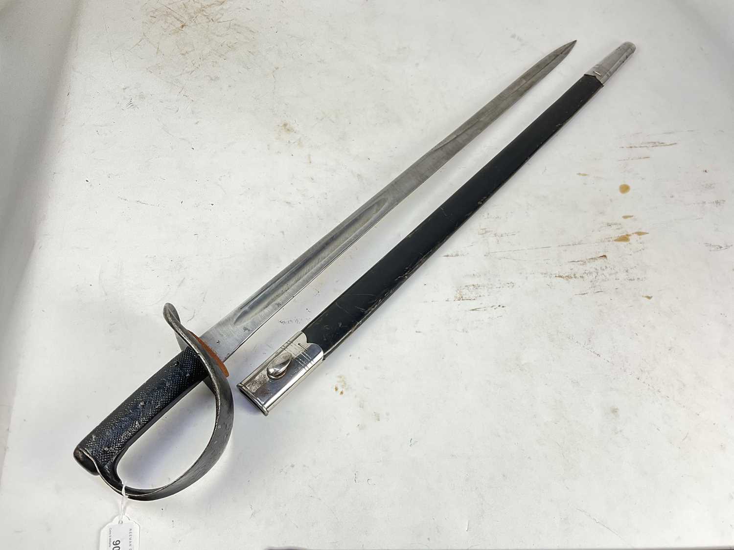 Lot 906 - British 1900 Pattern Naval cutlass by