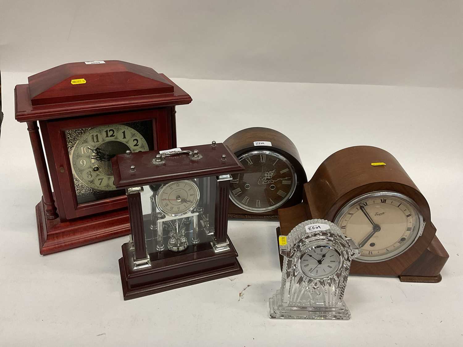 Lot 2609 - Collection of mixed mantel clocks including