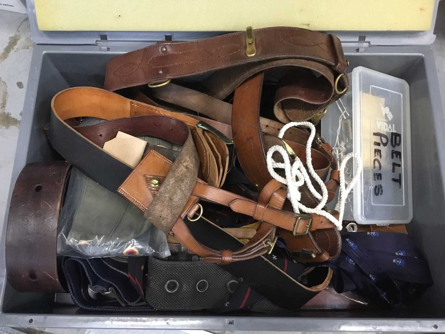 Lot 2555 - Lot Sam Browne belts, Scout belts and