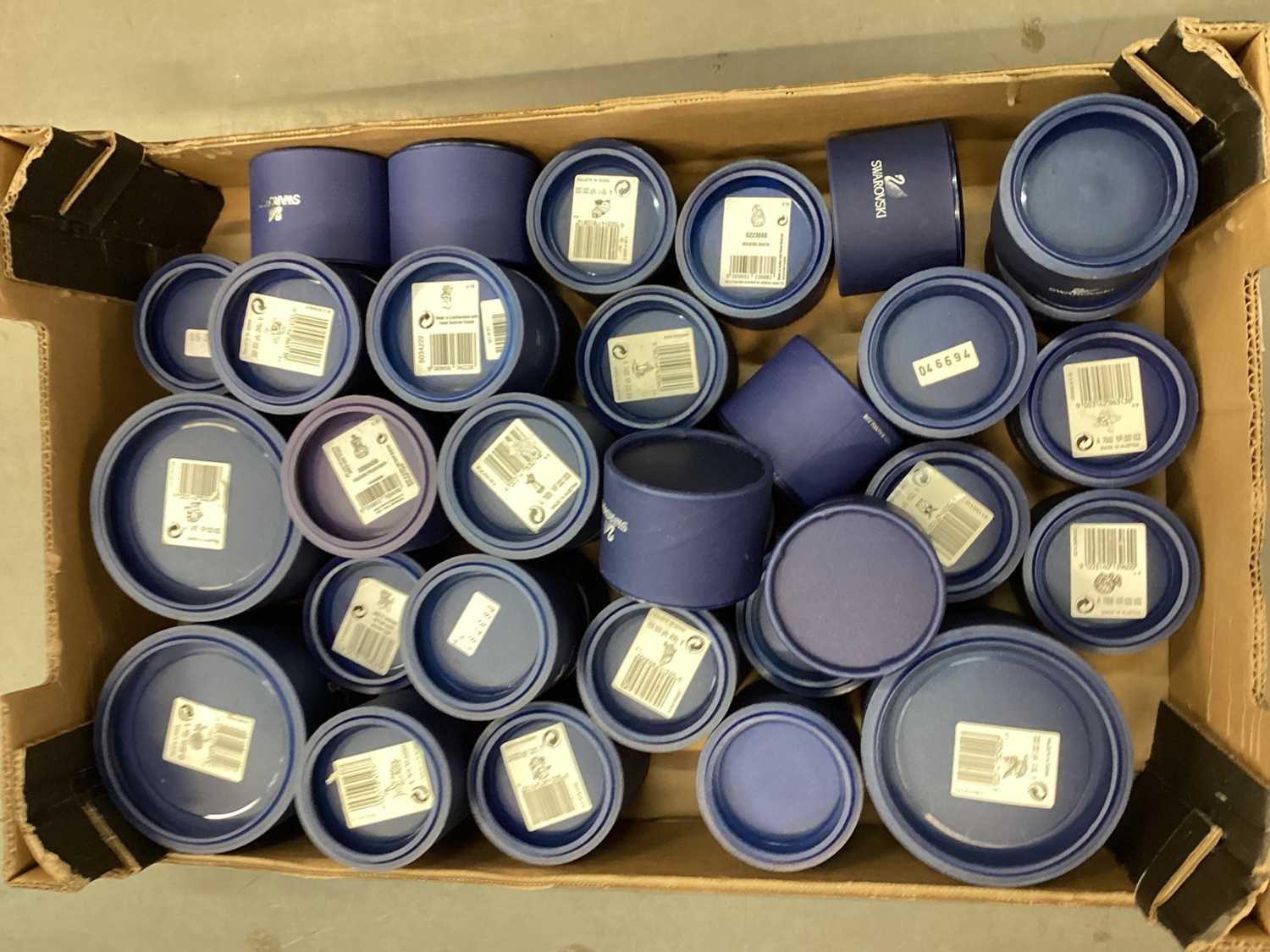 Lot 1336 - Selection of Swarovski crystal items