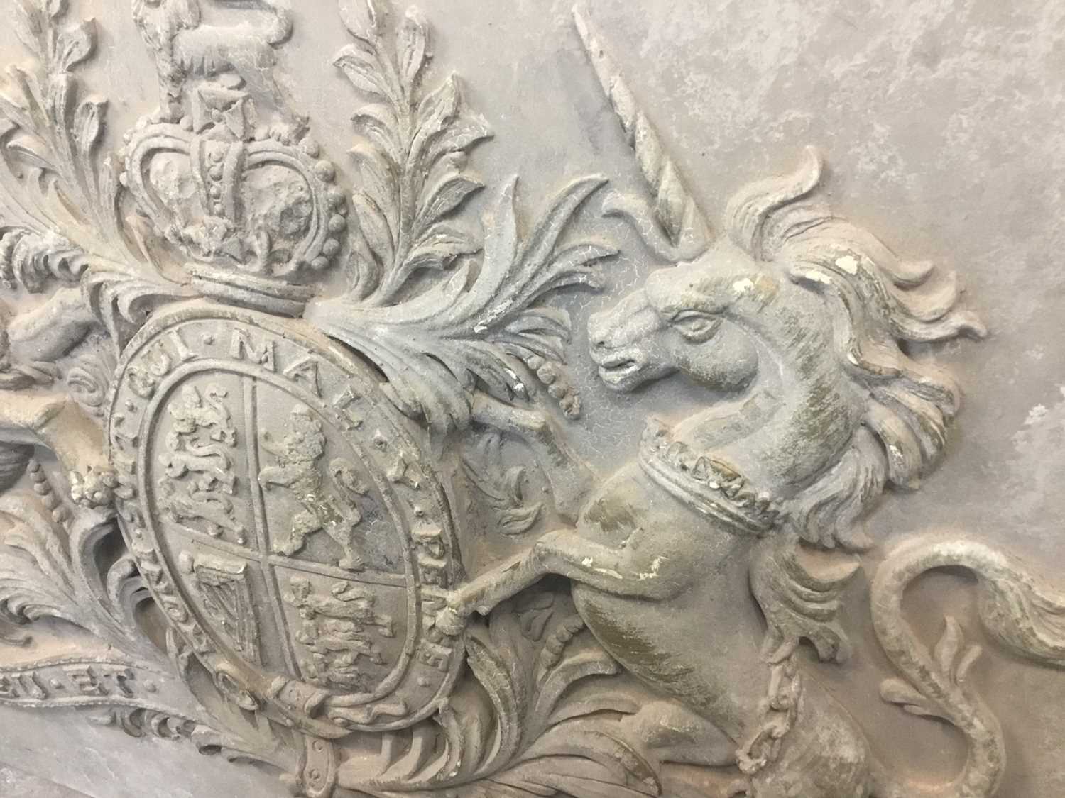 Lot 186 - Impressive fibreglass Victorian-style royal Lot 186 - Impressive fibreglass Victorian-style royal