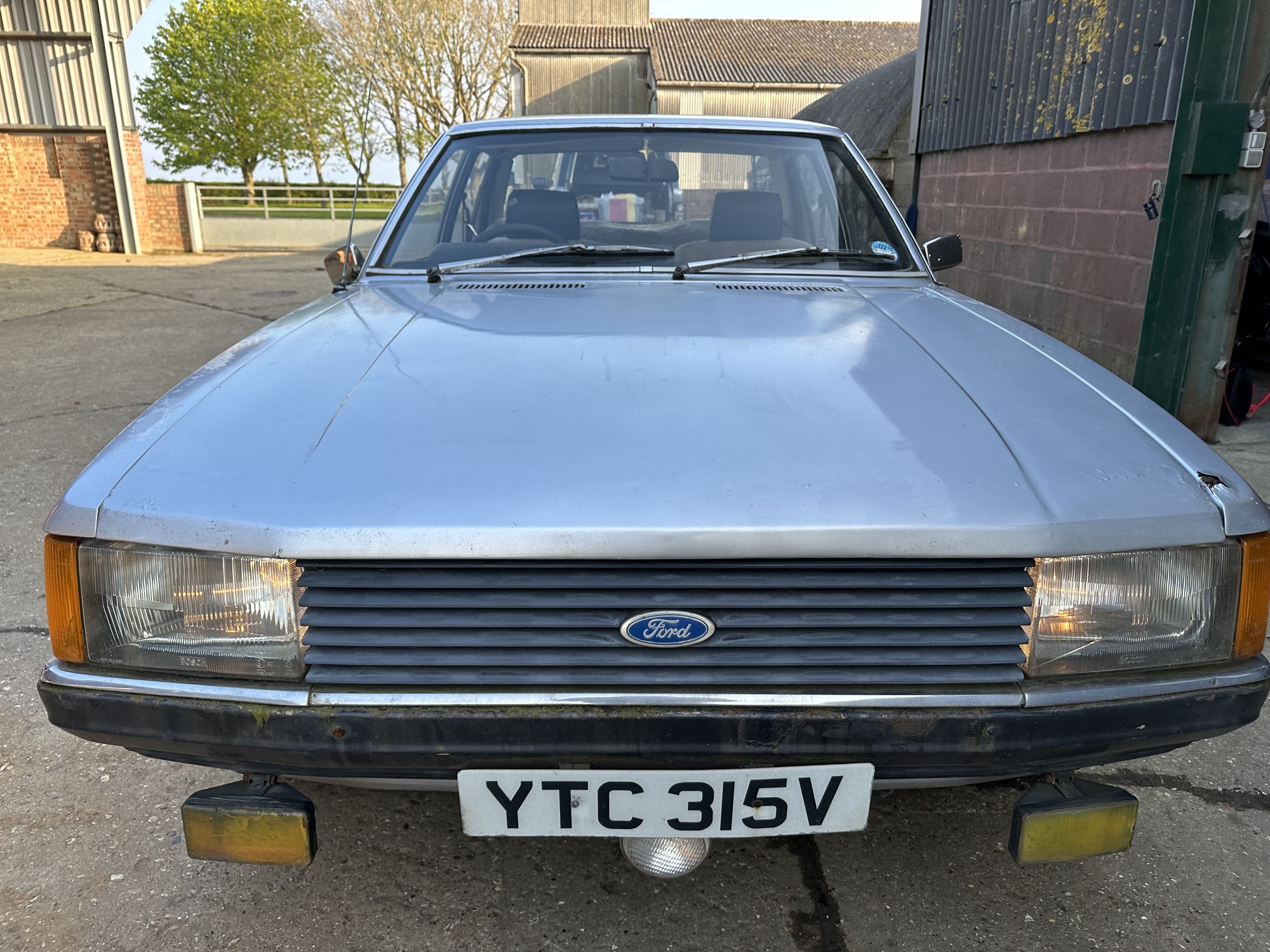 Lot 26 - 1979 Ford Granada MKII 2.0L 4 door saloon,