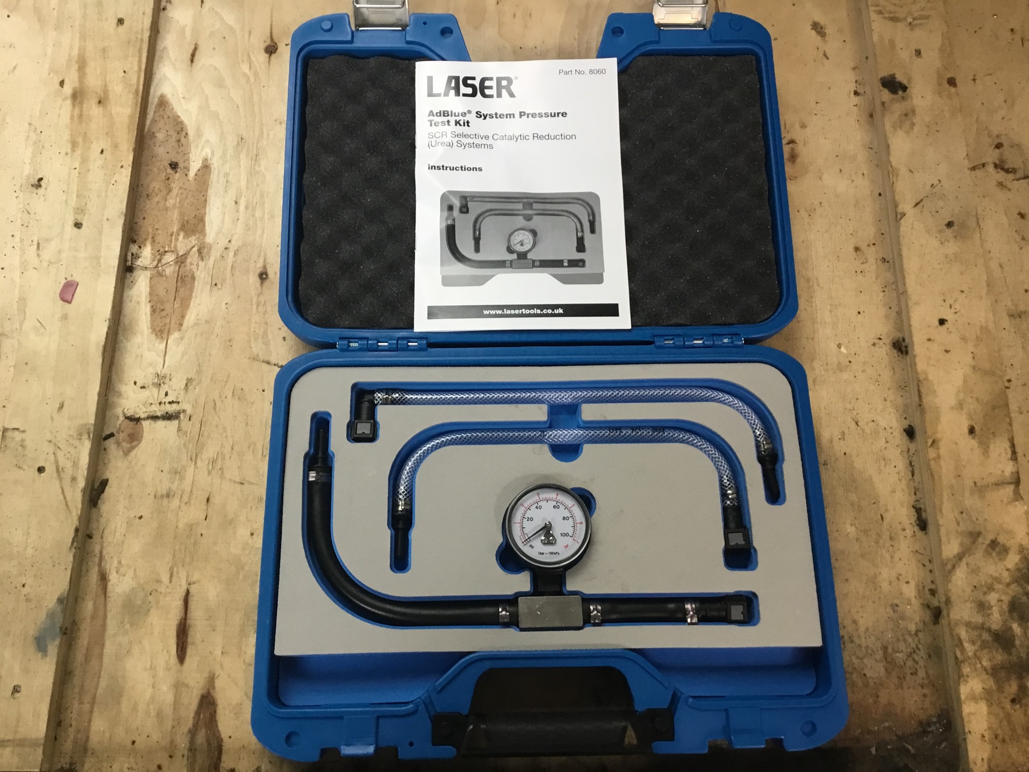 Lot 26 - Laser AdBlue system pressure test kit, cased