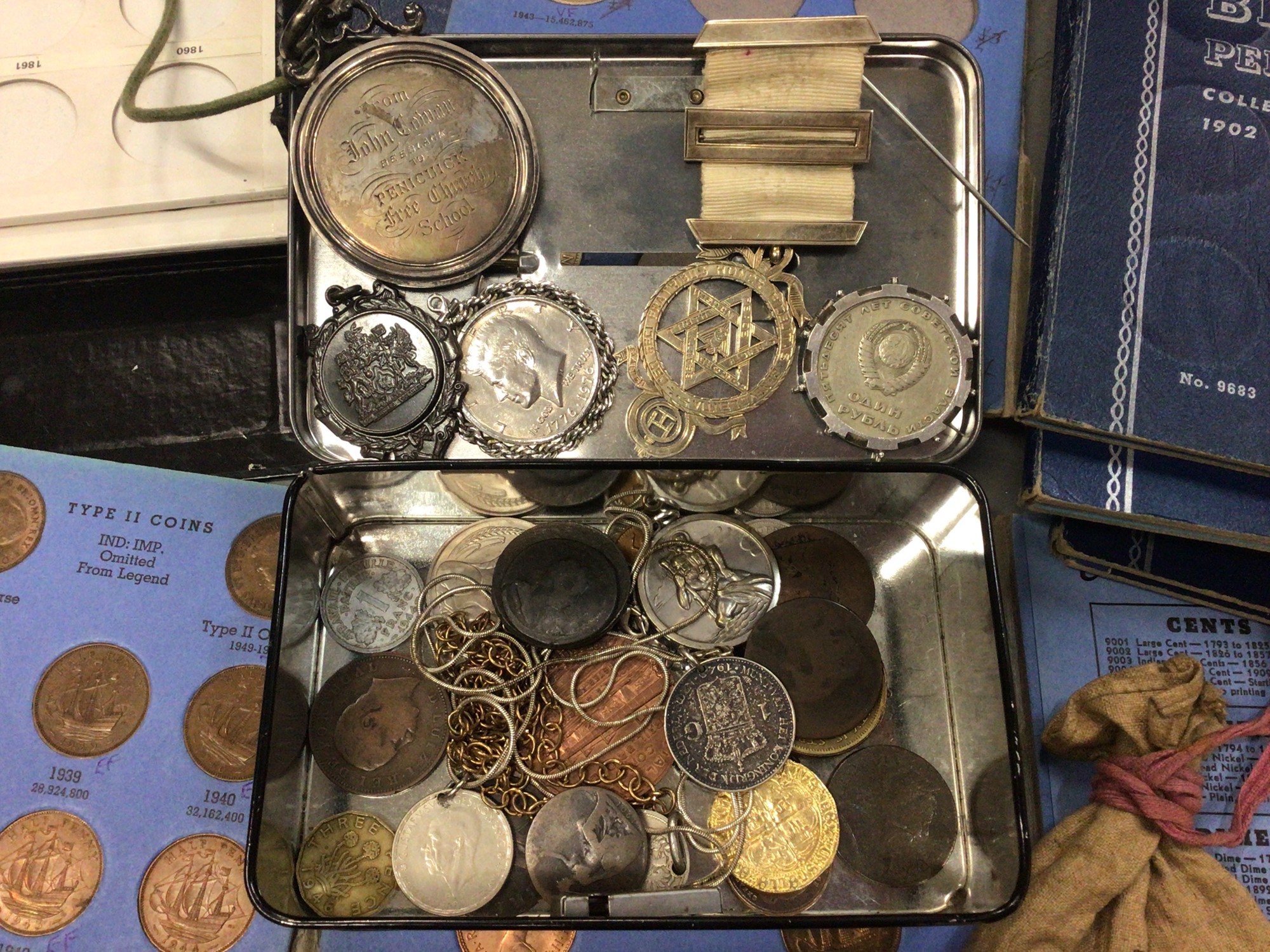 Lot 486 - Group of coins, banknotes and medallions