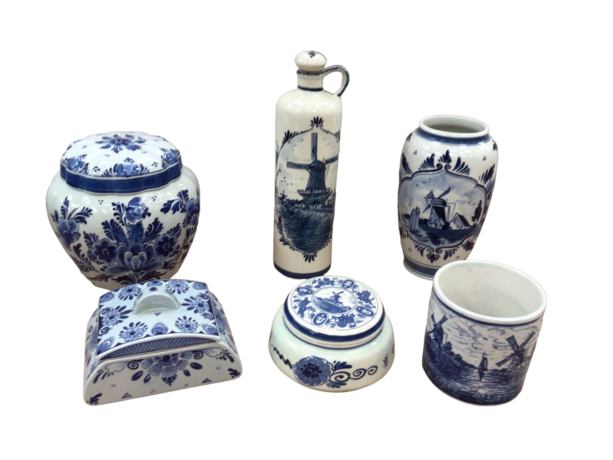Lot 1199 - Selection of Dutch Delft blue and white