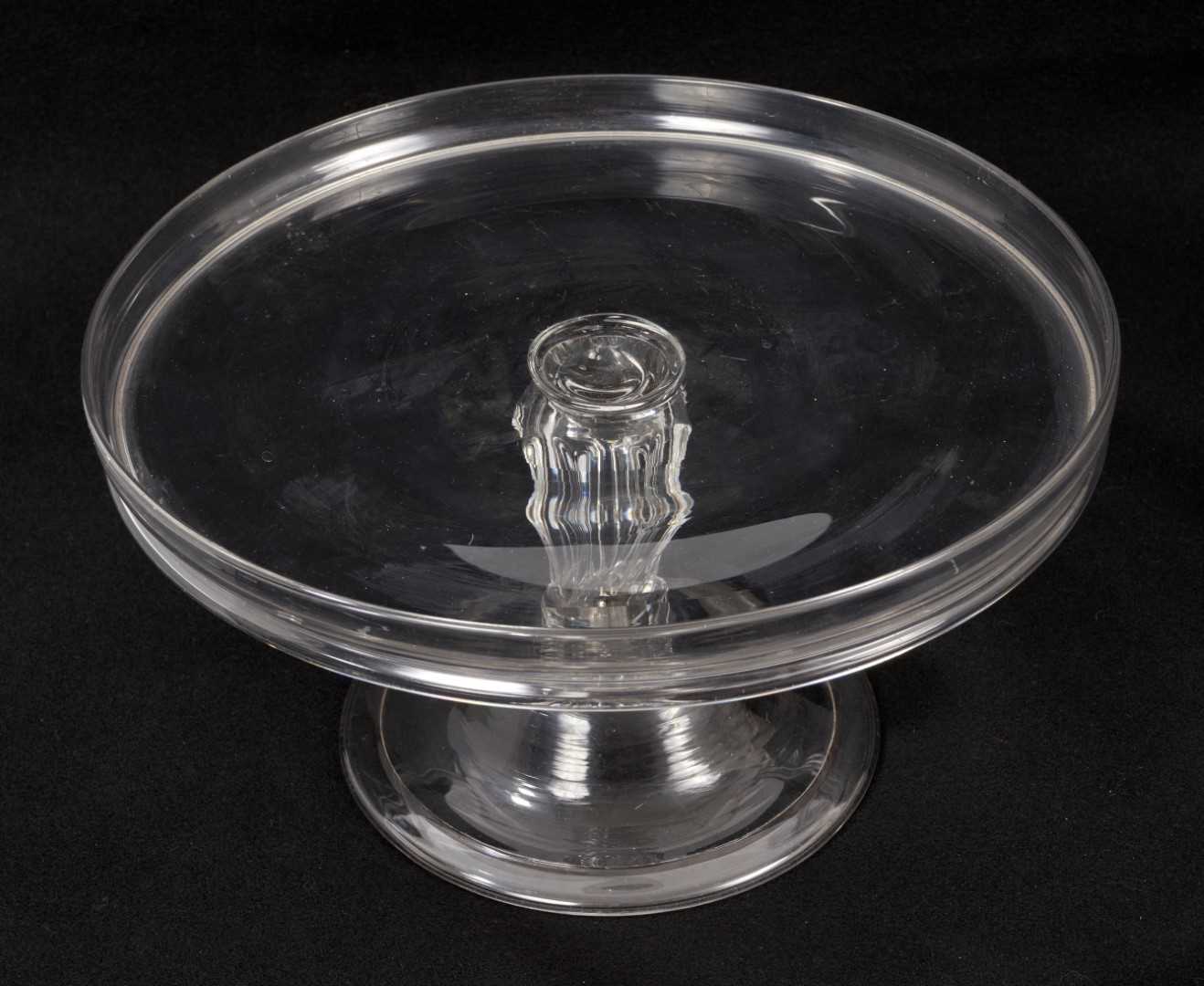 Lot 340 - Georgian glass tazza, with circular