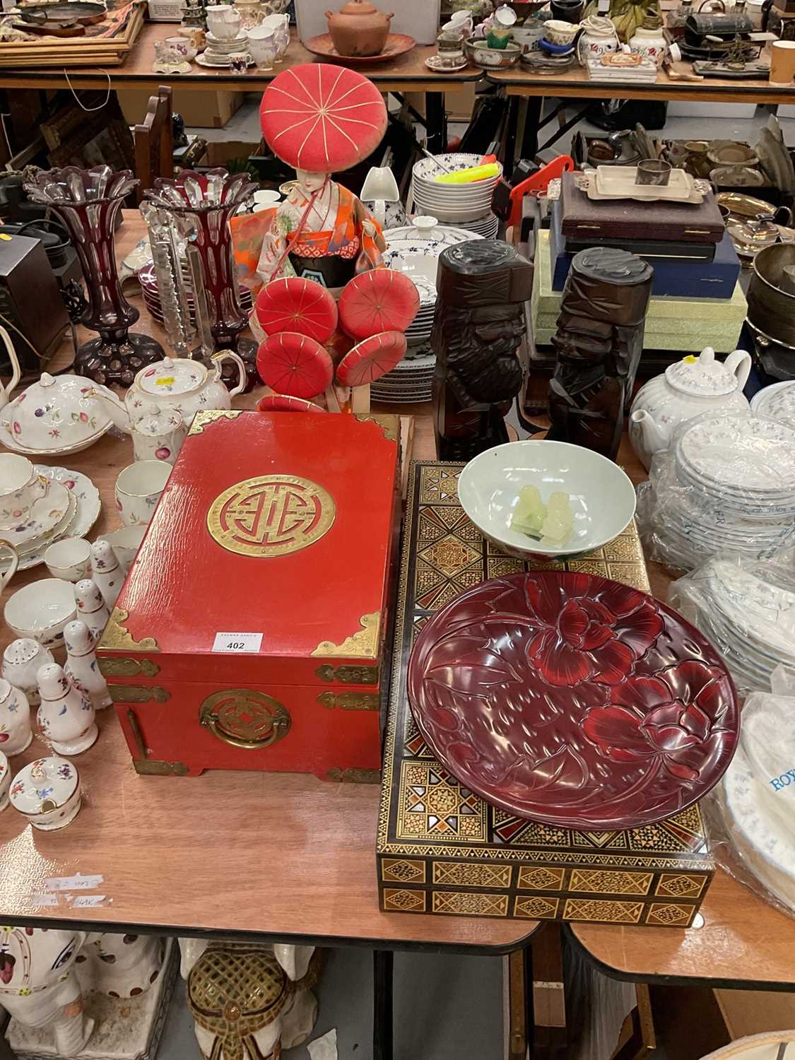 Lot 402 - Group of Oriental items, including a red