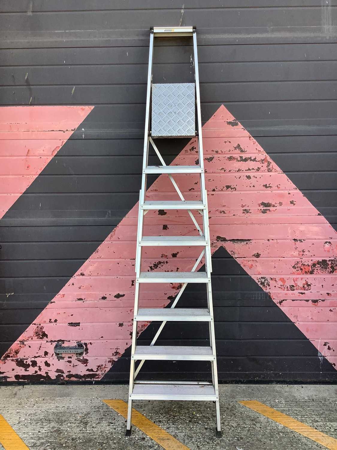 Lot 122 - Youngman 8 tread heavy duty platform steps.